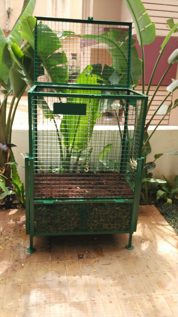 Rectangular Garden leaf composter